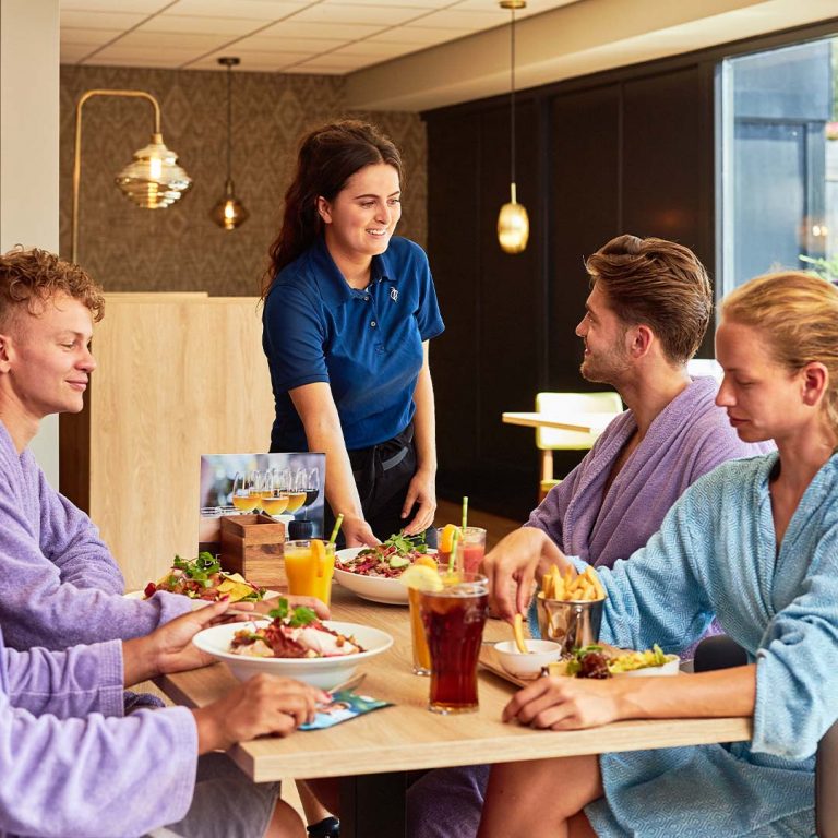 Werken in de bediening - WerkenindeWellness.nl